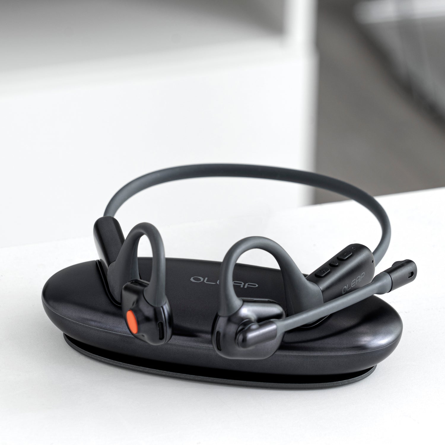Oleap Pilot: Open-Ear Business Headset with Mic & ENC